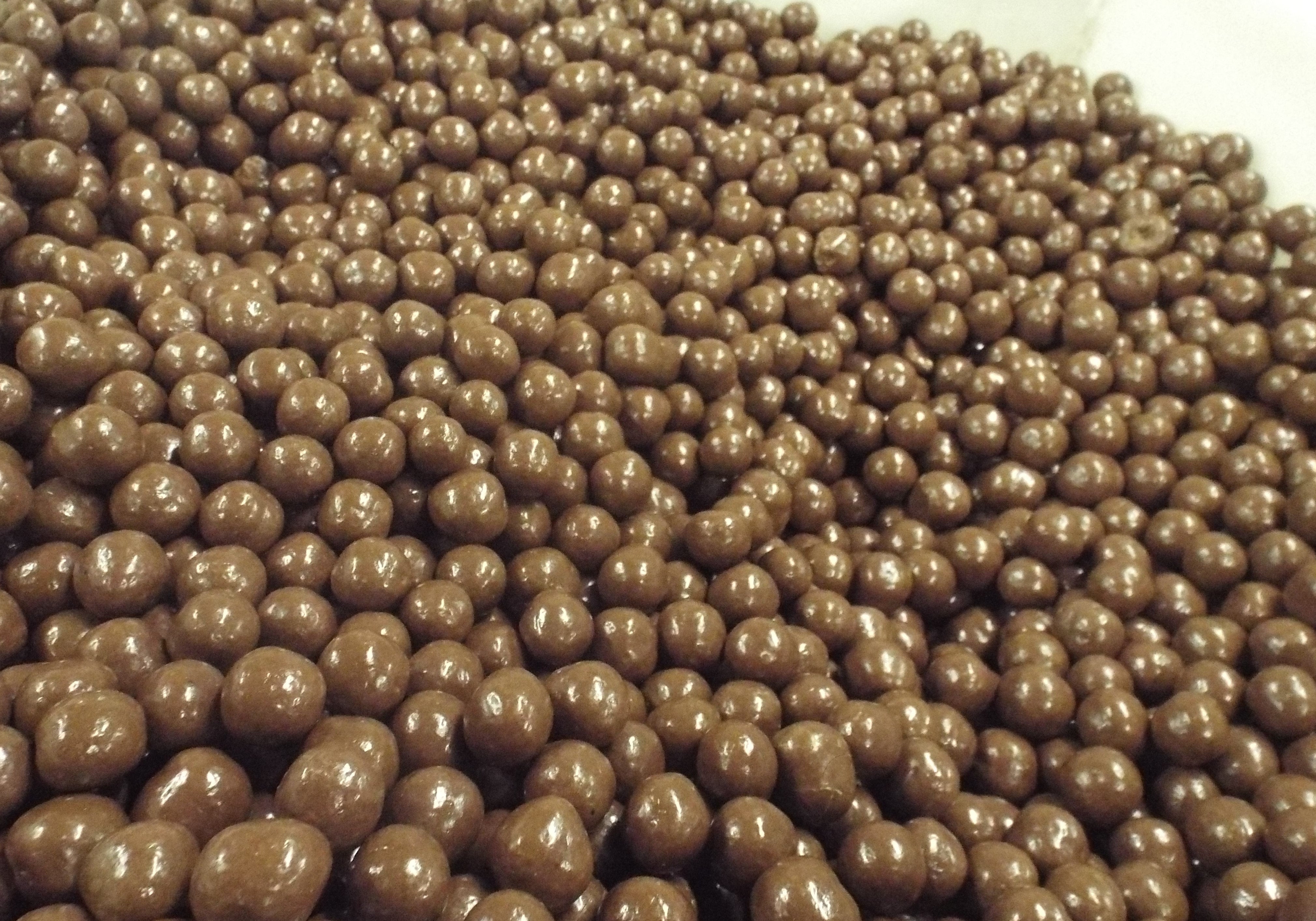 8 OZ Caramel drops | Dorothy Cox's Chocolates